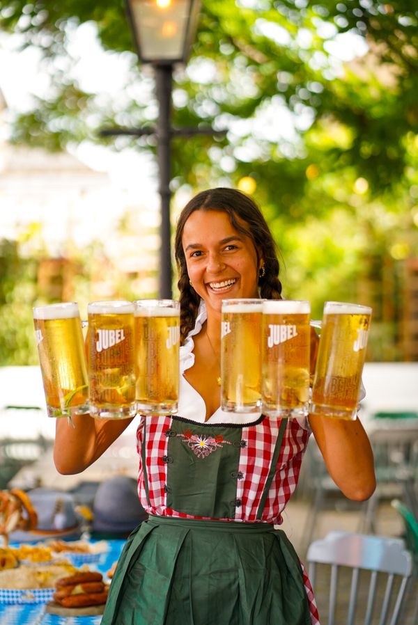 Contact Us at The Devonshire, Balham | Best Pub in SW London